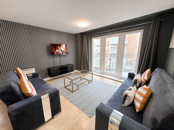 Refurbished Apartment 2 Bath 2 Bedroom W/lift! - Basingstoke