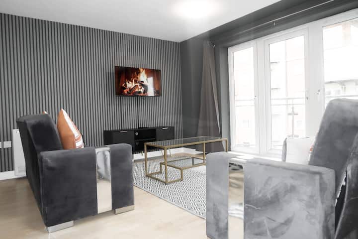 Refurbished Apartment 2 Bath 2 Bedroom W/lift! - Basingstoke