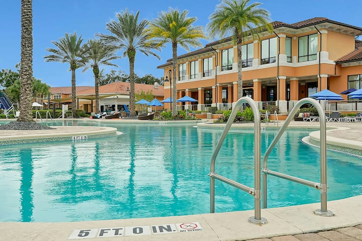 Resort Access/waterslides/great Location - Lake Buena Vista, FL