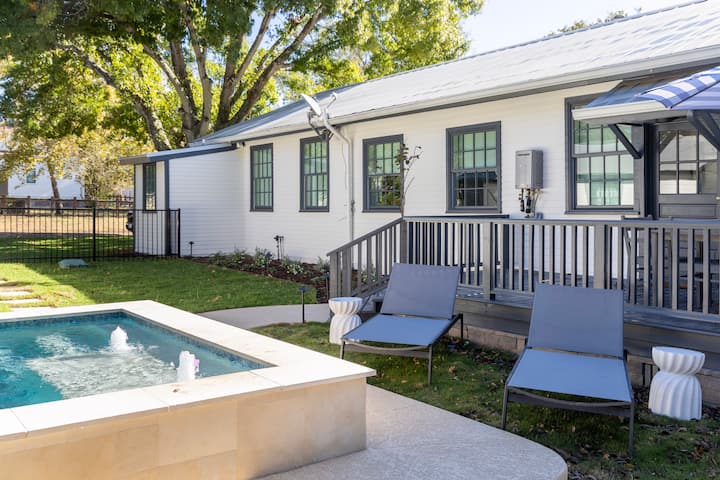 In Town | Pool | Fire Pit | Kobza Haus + Cottage - Round Top, TX