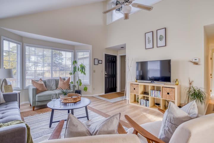 Coastal Charm | Dogs Ok | Fireplace | Ping-pong - Seaside