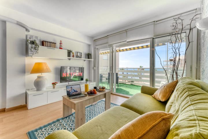 Beachfront · Private Terrace · Wifi · Enjoy Salou - Salou