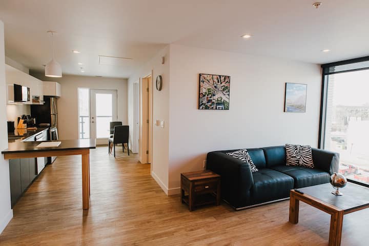 Luxury Corporate Apart In Vibrant River Heights - Winnipeg