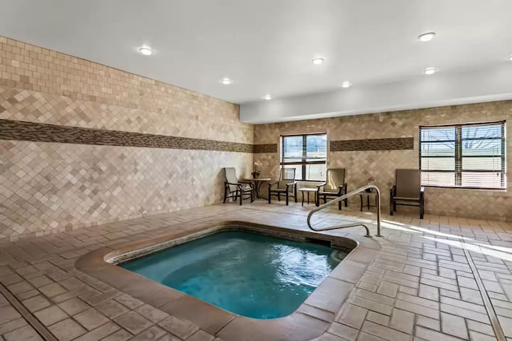 Relaxing 2-room Stay – Close To Ufo Museum - Roswell, NM