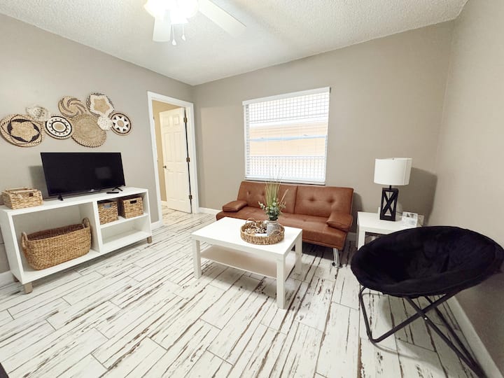 Holiday Villas Iii- 411 In Indian Shores- Charming - Redington Shores, FL