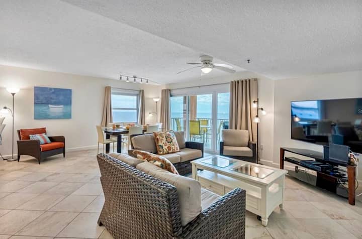 Holiday Villas Iii- 201 In Indian Shores-gulf Fron - Treasure Island Beach, Treasure Island