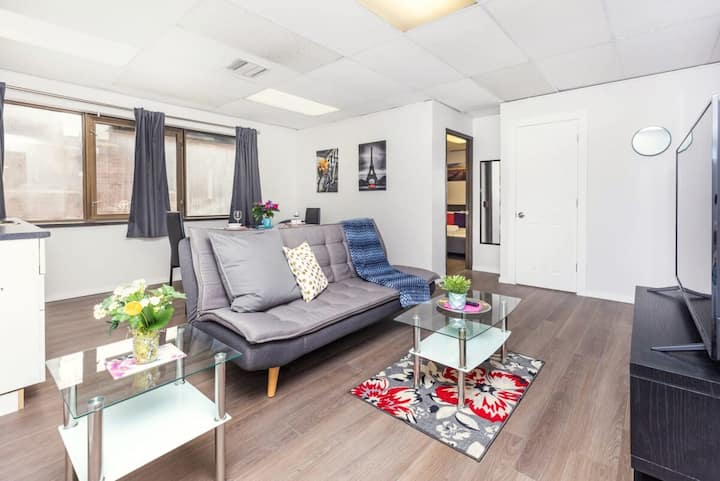 1br Condo In Chinatown. Little Italy—pet-friendly - Ottawa