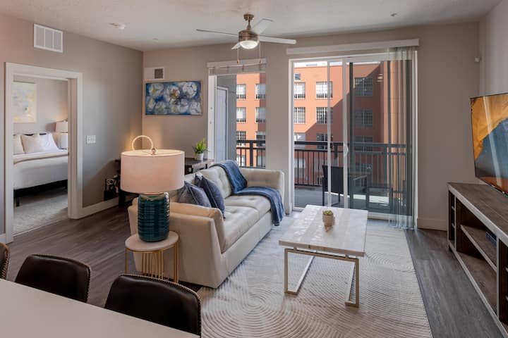 Convention Ctr Luxury 1br Pool Gym Hot Tub - Salt Lake City