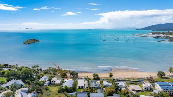 Whitsunday Escape - Beachfront Penthouse With Pool - Airlie Beach