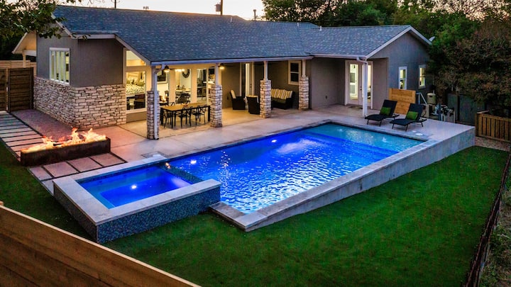 Casa Sueño: Pool |Spa| Outdoor Movie ~ Golf Course - Austin, TX