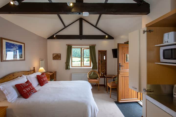 Gowland Studio Room - Stunning Views - Sleeps 2 - Thornton-le-Dale
