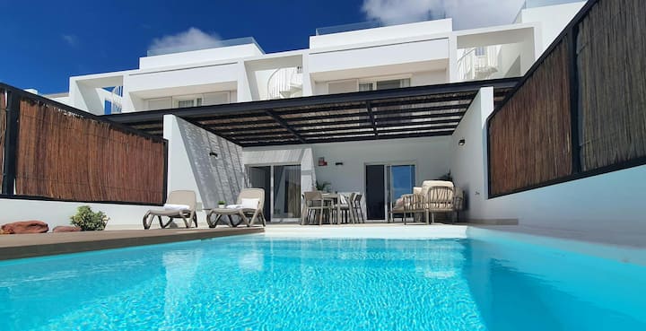 Serena Holiday Homes By Livvo - Playa Blanca, Las Palmas, España