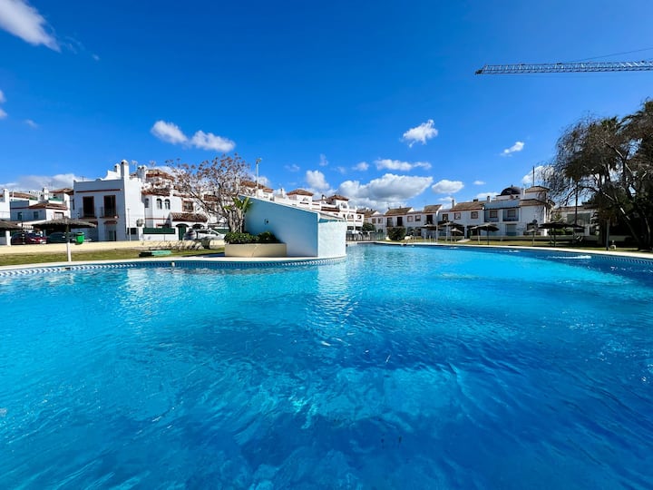 Paradise Vista, With Community Pool. - Novo Sancti Petri