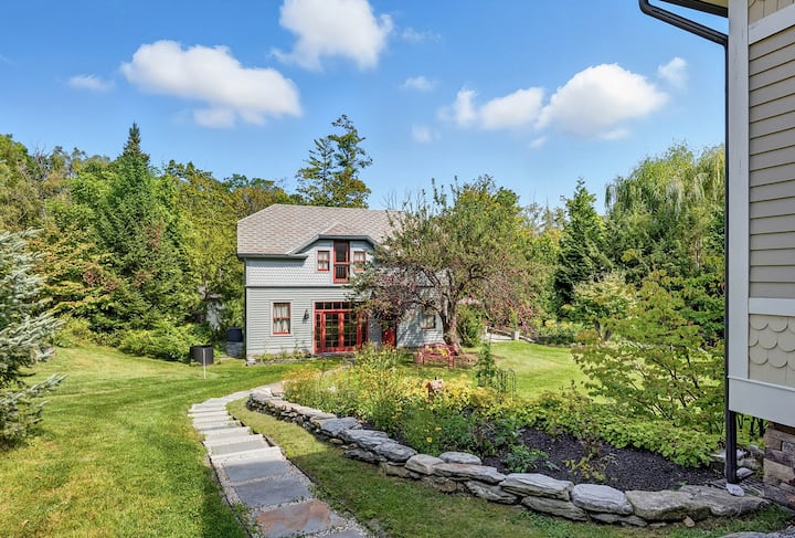 Cliffwood Cottage By Evergreen Home - Lee, MA