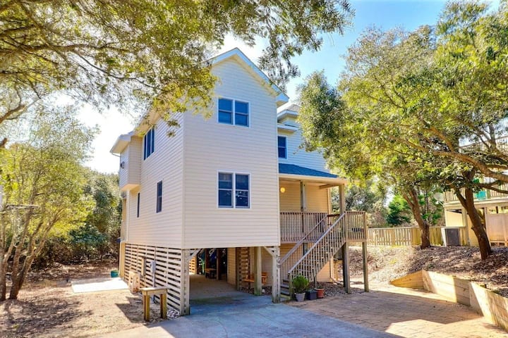 Cue Country Roads: Oceanside | Hot Tub | Dogs Ok - Corolla, NC