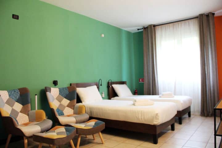 Budget Stay + Private Parking - Cernobbio