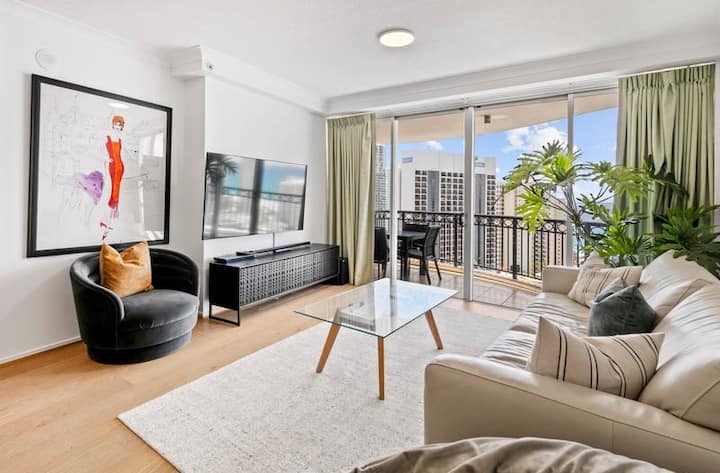 Ocean View Home Away From Home | Towers Of Chevron - Surfers Paradise