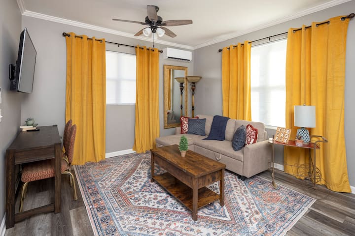 Little Rock Spot| Comfy | Downtown | Pet Friendly - Little Rock