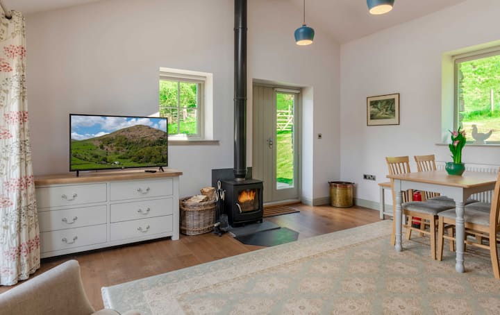 Todd Fell Cottage. Lovely Barn Conversion - Kendal