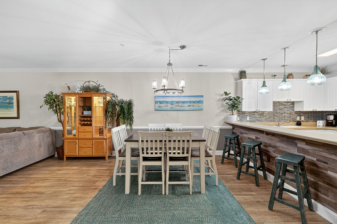 Tranquil Garden Oasis | Pool & Golf Views - Condominiums for Rent in ...