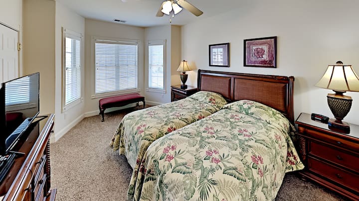 Magnolia Pointe Luster Leaf 4882-104 - Myrtle Beach, SC