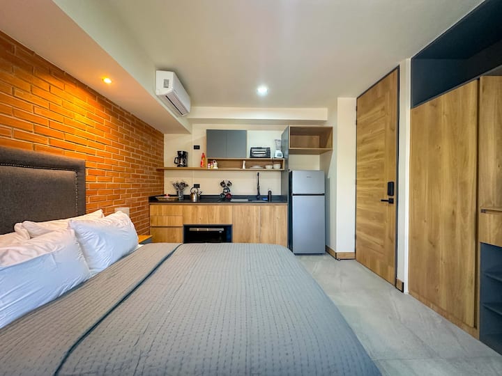 Fully Serviced Comfortable Loft | Duna S. - Guadalajara