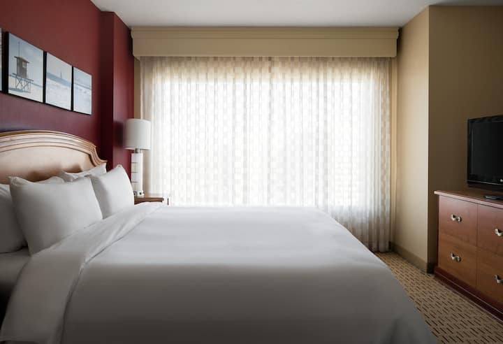 Anaheim Escape Near Disney,knott’s & Angel Stadium - Garden Grove, CA