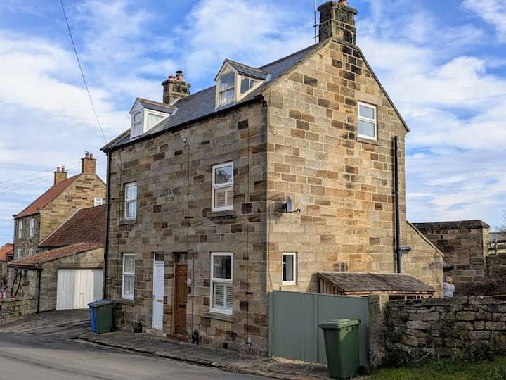 Eden Cottage Whitby - Runswick Bay
