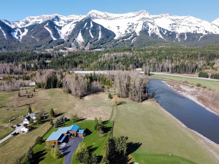 Epic Views With Hot Tub, Sauna & Fitness Room. - Fernie