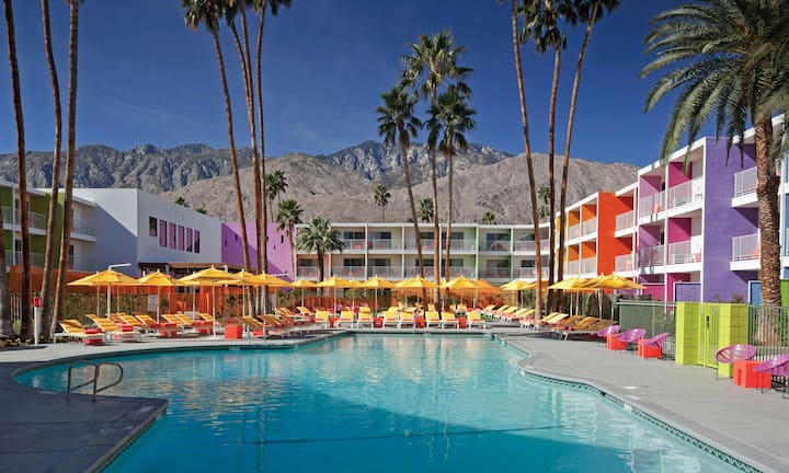 Pool View 1 King - Palm Springs, CA
