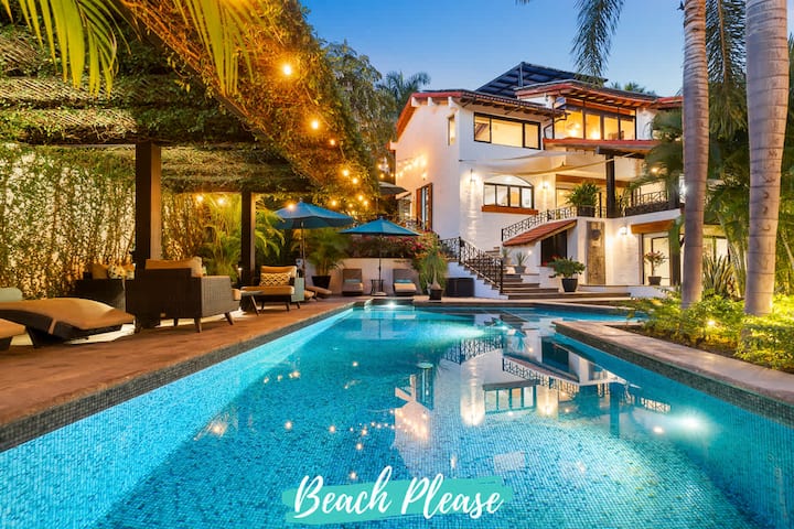 Luxury 6br In Bucerias Golden Zone: Villa Moderna - Bucerías