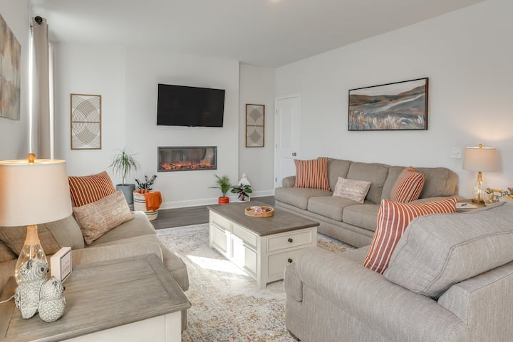 Work, Explore & More: Lebanon Family Home! - Lebanon, TN