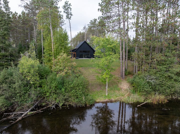 Cabin In Hayward / Kagon Kabin - Hayward, WI