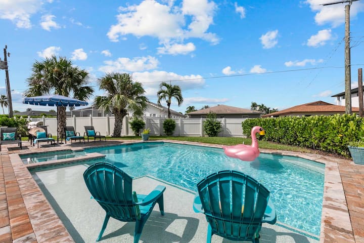 541 Seascape Cottage · Walk2beach - Naples Park, FL