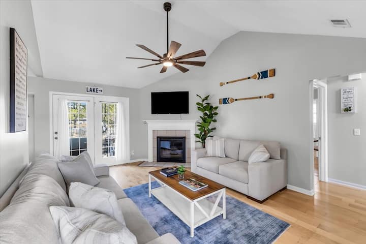 Lakefront Escape Near Savannah W/ Game Room - Savannah, GA