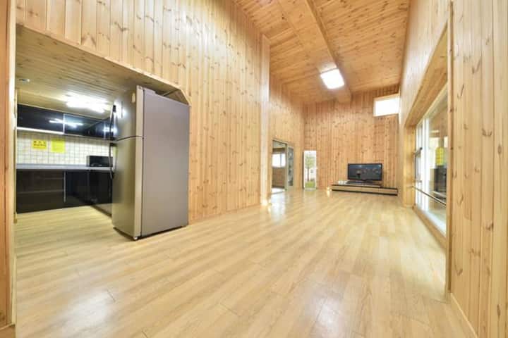 단독 개별바베큐장 완비 객실, 애플(복층) - 유림동