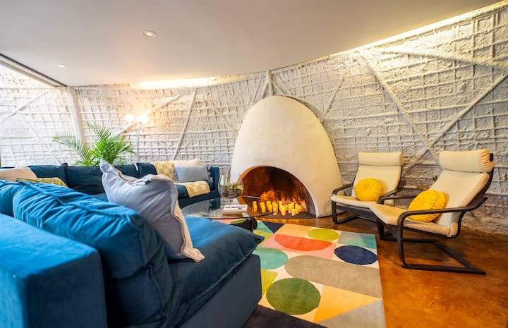 The Dome House  ~An Iconic Stay On Lake Austin~ - Austin, TX