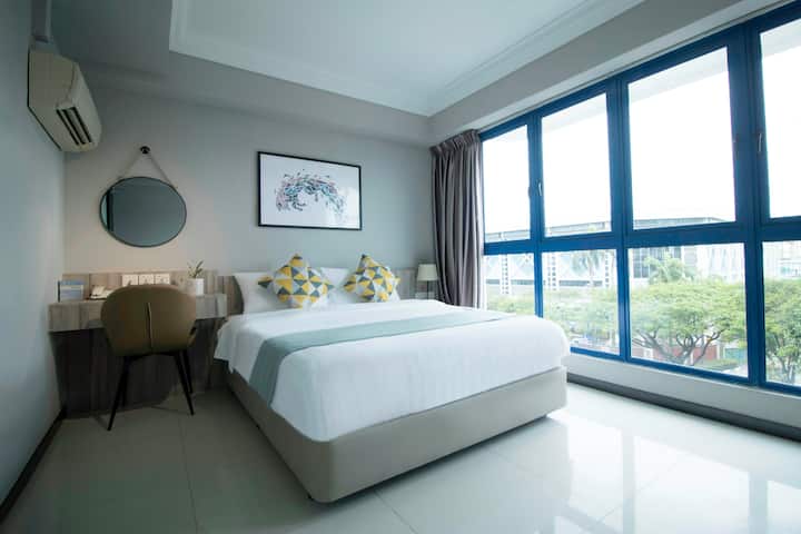 Premier Queen Room Close To Sentosa & Downtown - Clementi