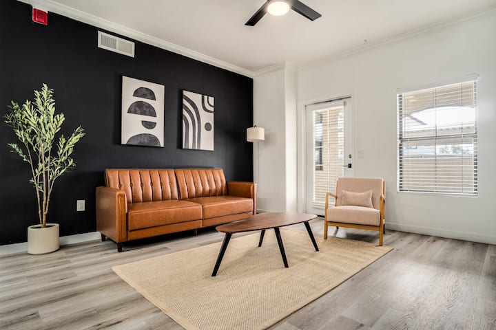 Quiet Modern 2br Pickleball, Pool, Parking, Gym 03 - Chandler, AZ
