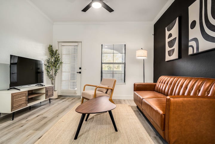 Quiet Modern 1br Pickleball, Pool, Parking, Gym 07 - Chandler, AZ
