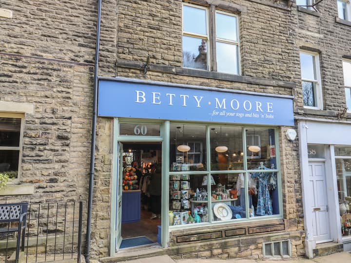 Main Street View - Haworth