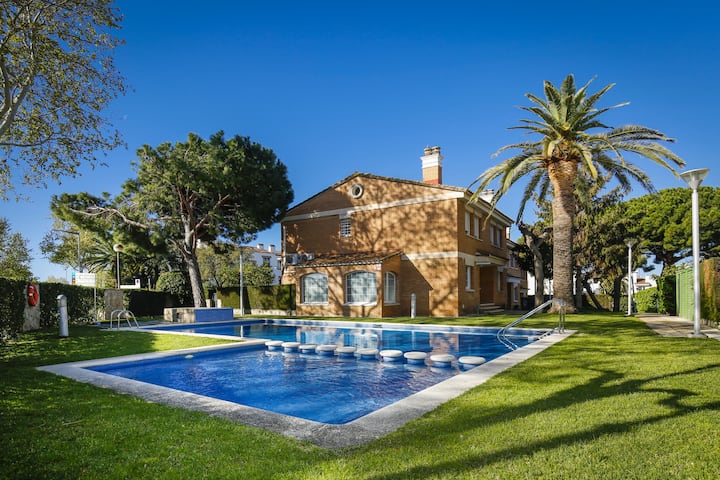 Oxfor - Belle Maison Jumelée Avec Piscine - Salou