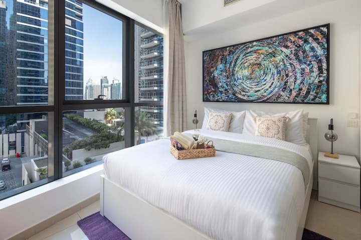 Modern Studio With Cozy Balcony In Dubai Marina - Dubai Marina