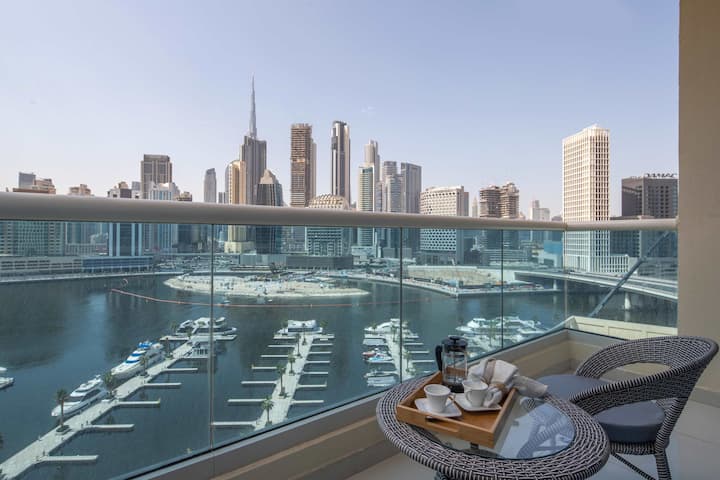 Modern 3br+ Maids W/ Partial Burj & Canal Views! - Dubai
