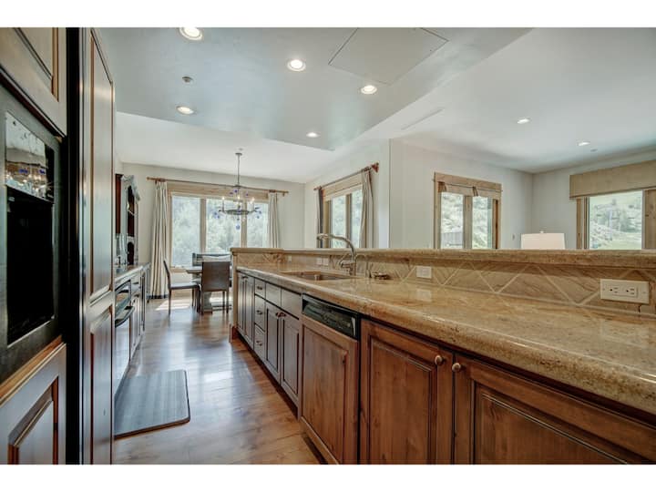 3br Condo Luxurious Retreat In Arrowhead - Edwards, CO