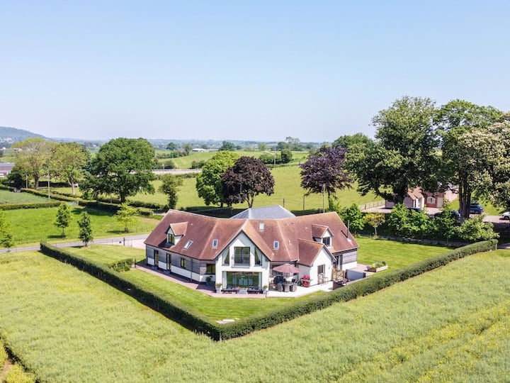 5 Bed In Hereford (Oc-78646) - 赫里福德