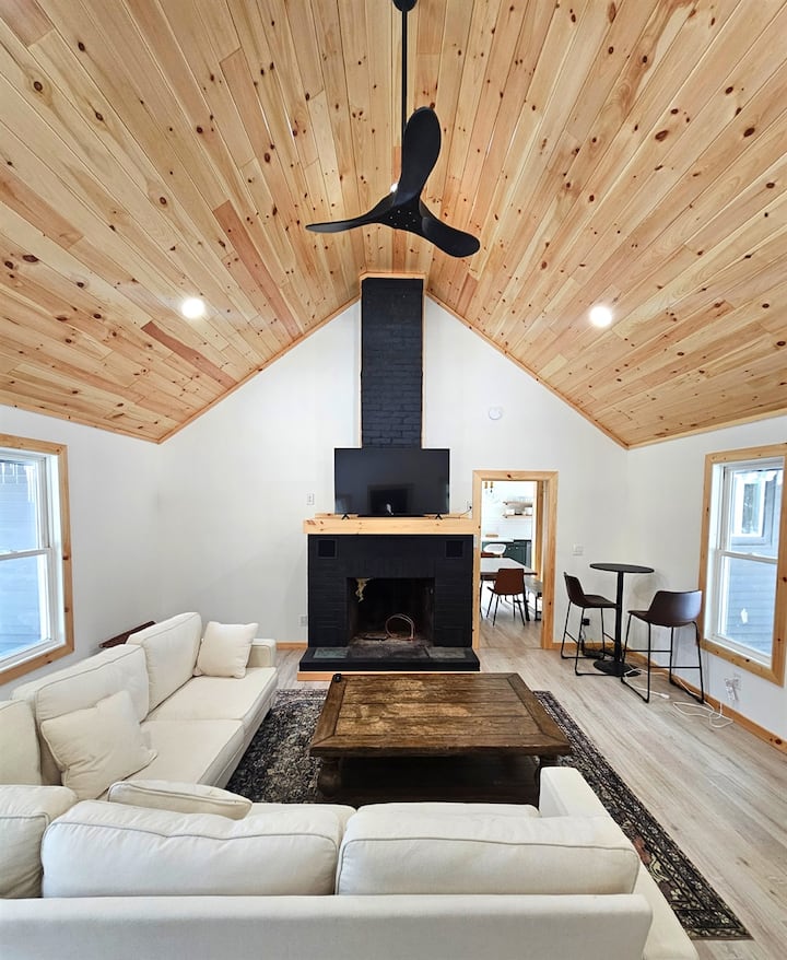 Modern Cabin Near Brant Lake And Gore! - Adirondack, NY