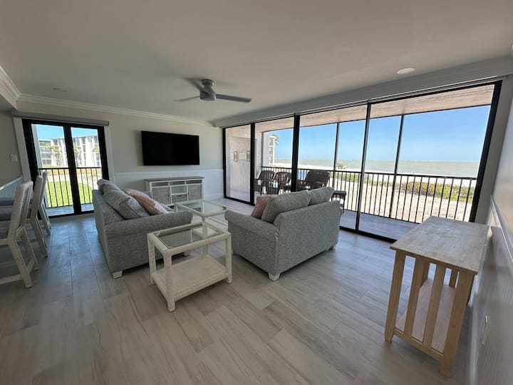 Sundial A201- Gorgeous Beachfront Condo At Sundial - Sanibel, FL