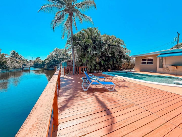 Chic Fort Lauderdale Escape | Pool + Lake Views - Tamarac