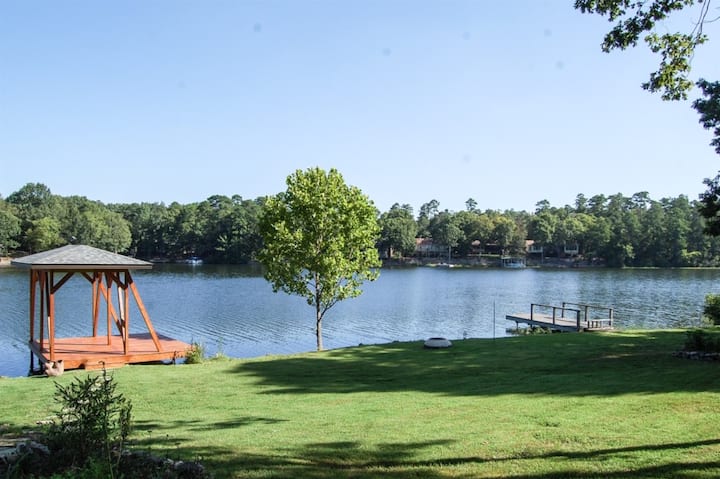 Making Memories On Lake Pineda - Hot Springs Village, AR